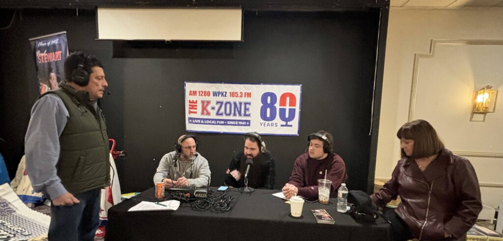 PAY IT FORWARD CARD SHOWS