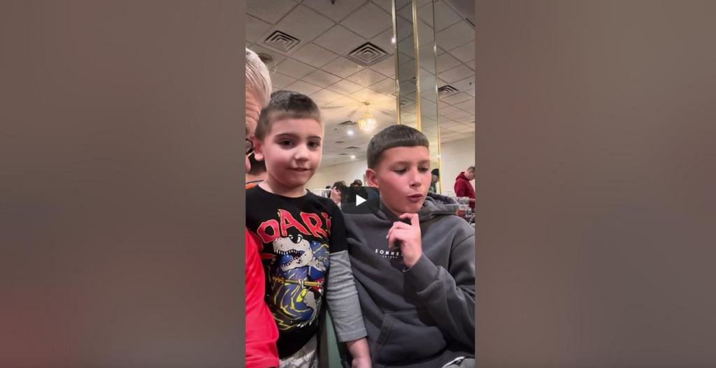 PAY IT FORWARD CARD SHOWS